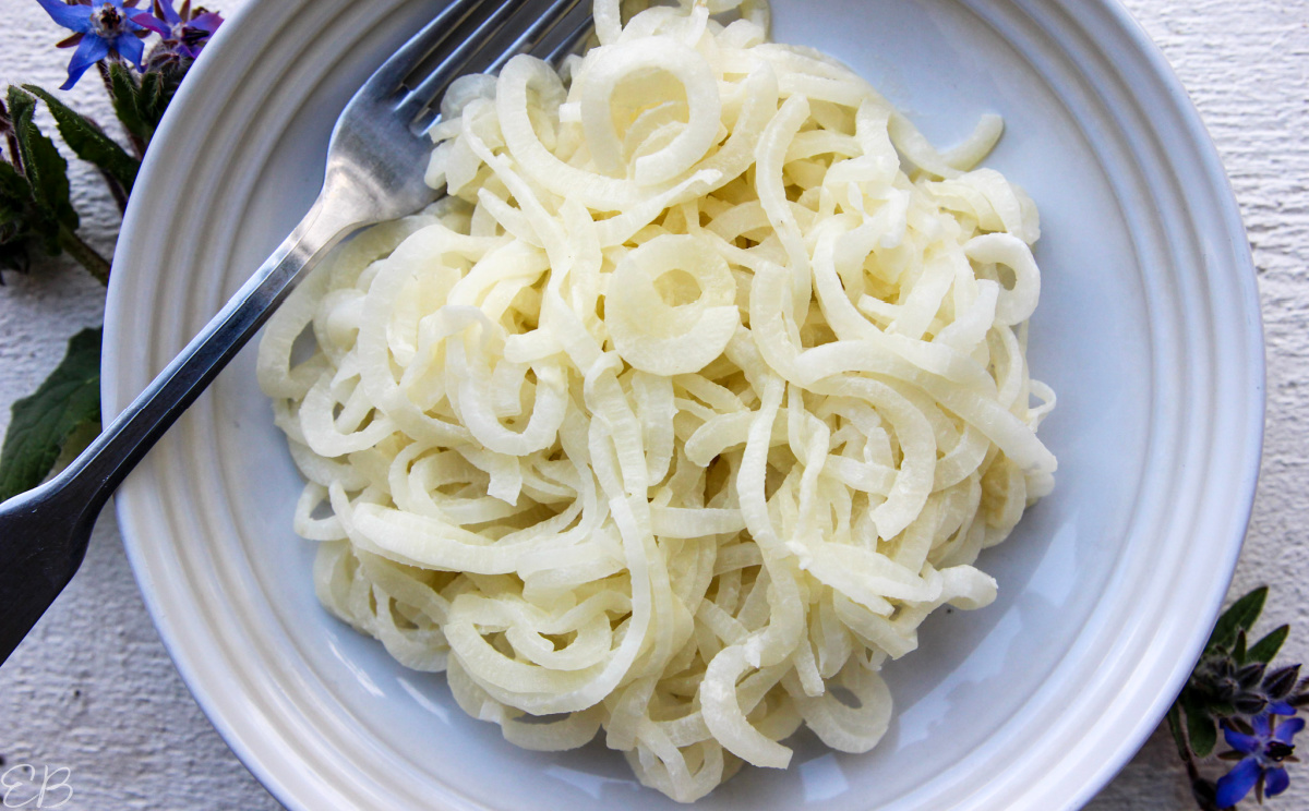How to Make Daikon Noodles (Keto, Paleo, AIP, Gluten-free) - Eat Beautiful