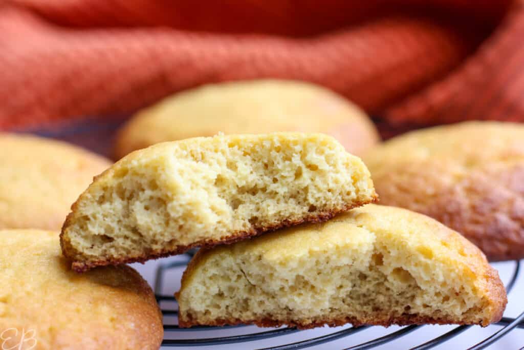 Diatomaceous Earth BISCUITS Recipe ("Baps") - Eat Beautiful