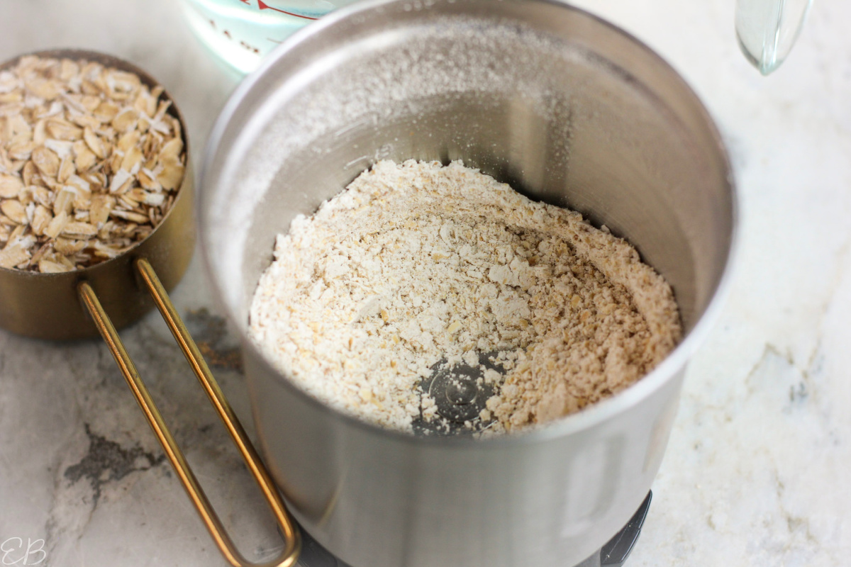 Drinkable Oatmeal Recipe (Gluten-free, 2 ingredients, 5 minutes) - Eat ...