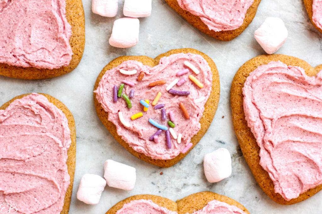 How to Make PINK Paleo AIP Frosting with Beet Powder - Eat Beautiful