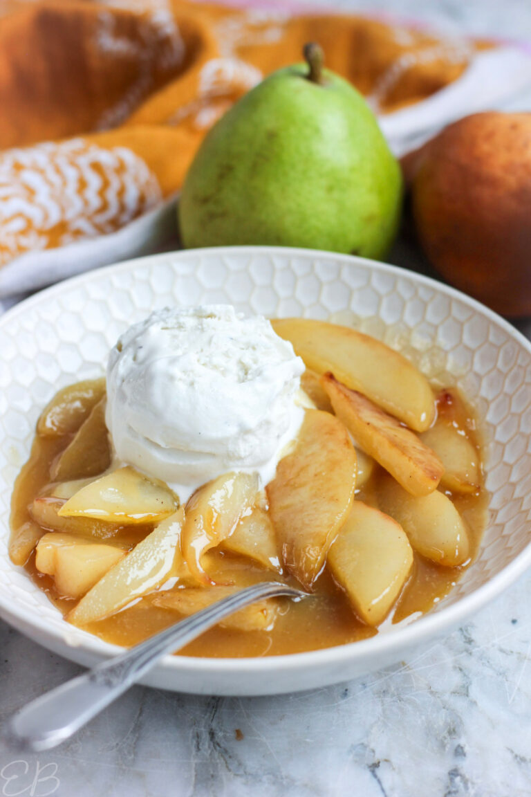 Sautéed Caramelized Pears (Easy, Maple syrup sweetened) - Eat Beautiful
