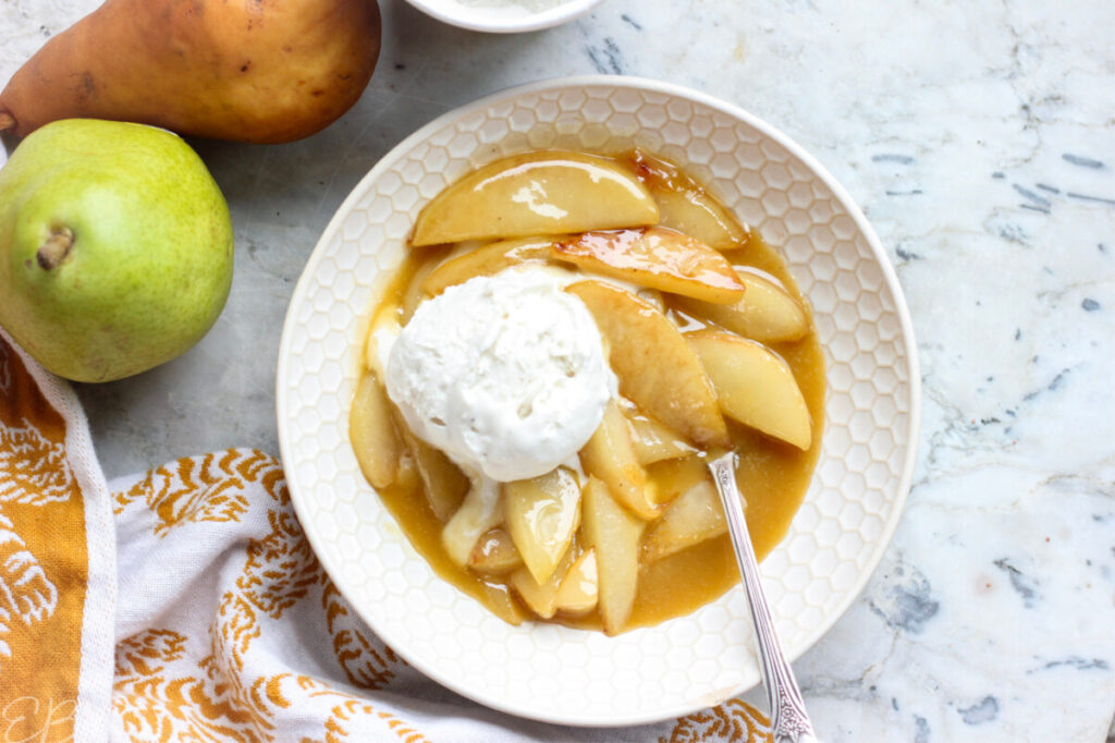 Sautéed Caramelized Pears (Easy, Maple syrup sweetened) - Eat Beautiful