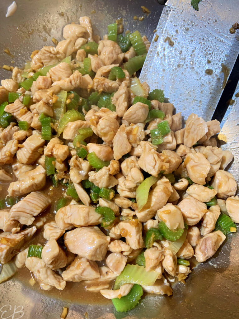 Spicy Ginger Bite-Size-Chicken Bowls (15 minute, 1-pan GF dinner, Paleo ...