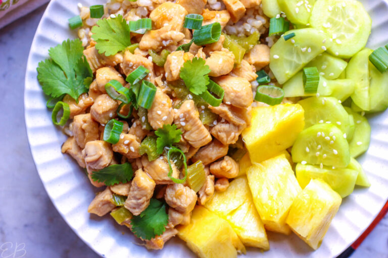 Spicy Ginger Bite-Size-Chicken Bowls (15 minute, 1-pan GF dinner, Paleo ...