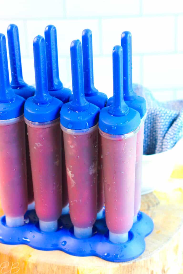 Grape Juice Popsicles, 2 ingredients - Eat Beautiful